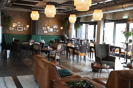 Grand Café De Bank - Best | GO DREAM